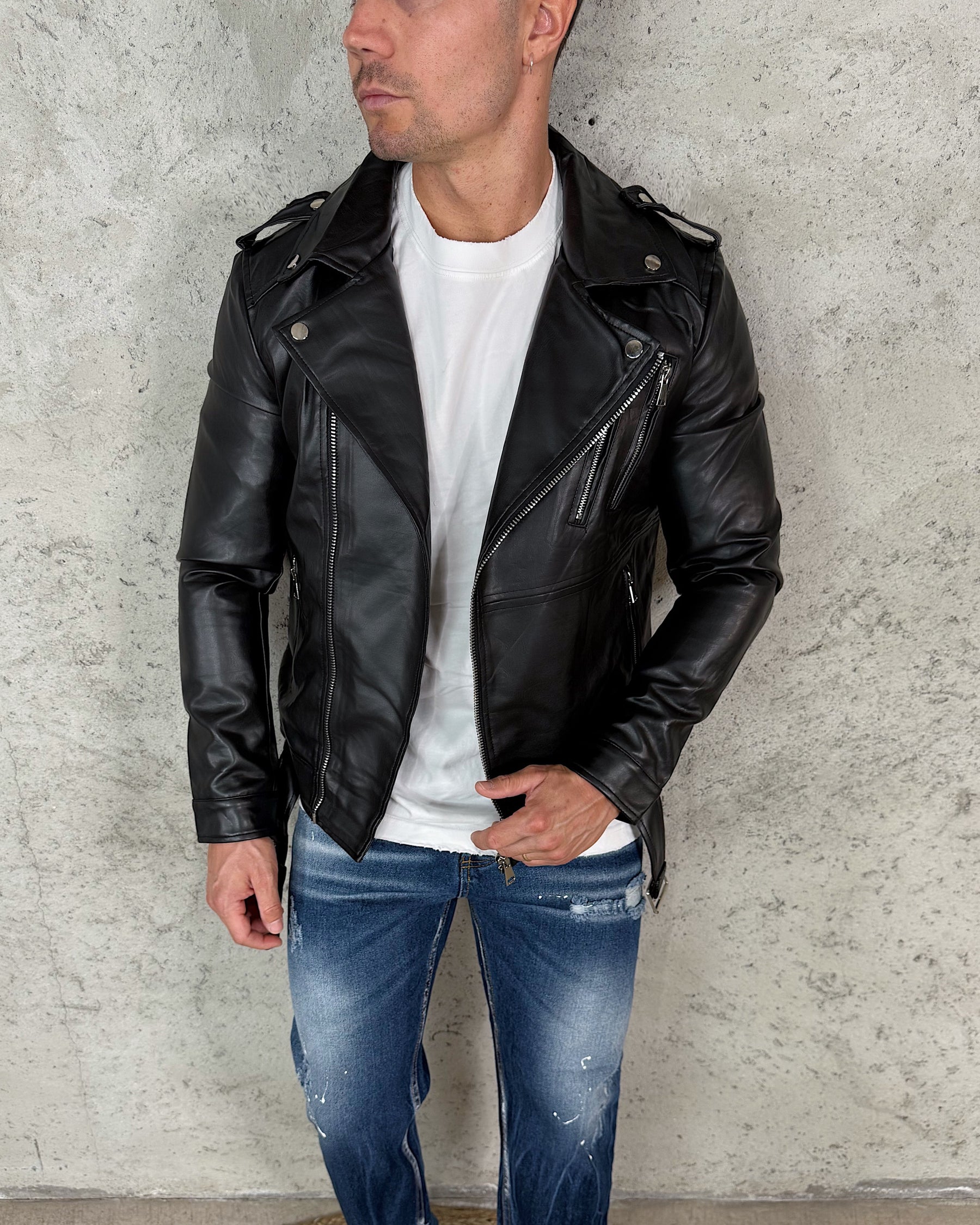 Chiodo James – Evolution Milano